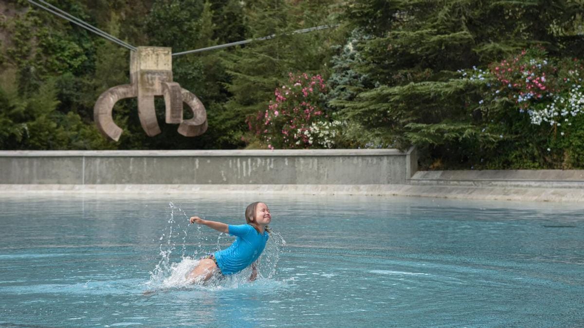 Barcelona Swimming Pools Open for Summer 2026