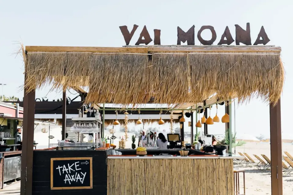 Barcelona’s Beach Bars Face New Rules: Catalan and Sustainability Now ...
